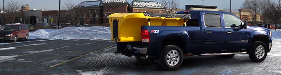 Crossfire | Insert Hopper Salt Spreaders with Pre-Wet | Meyer